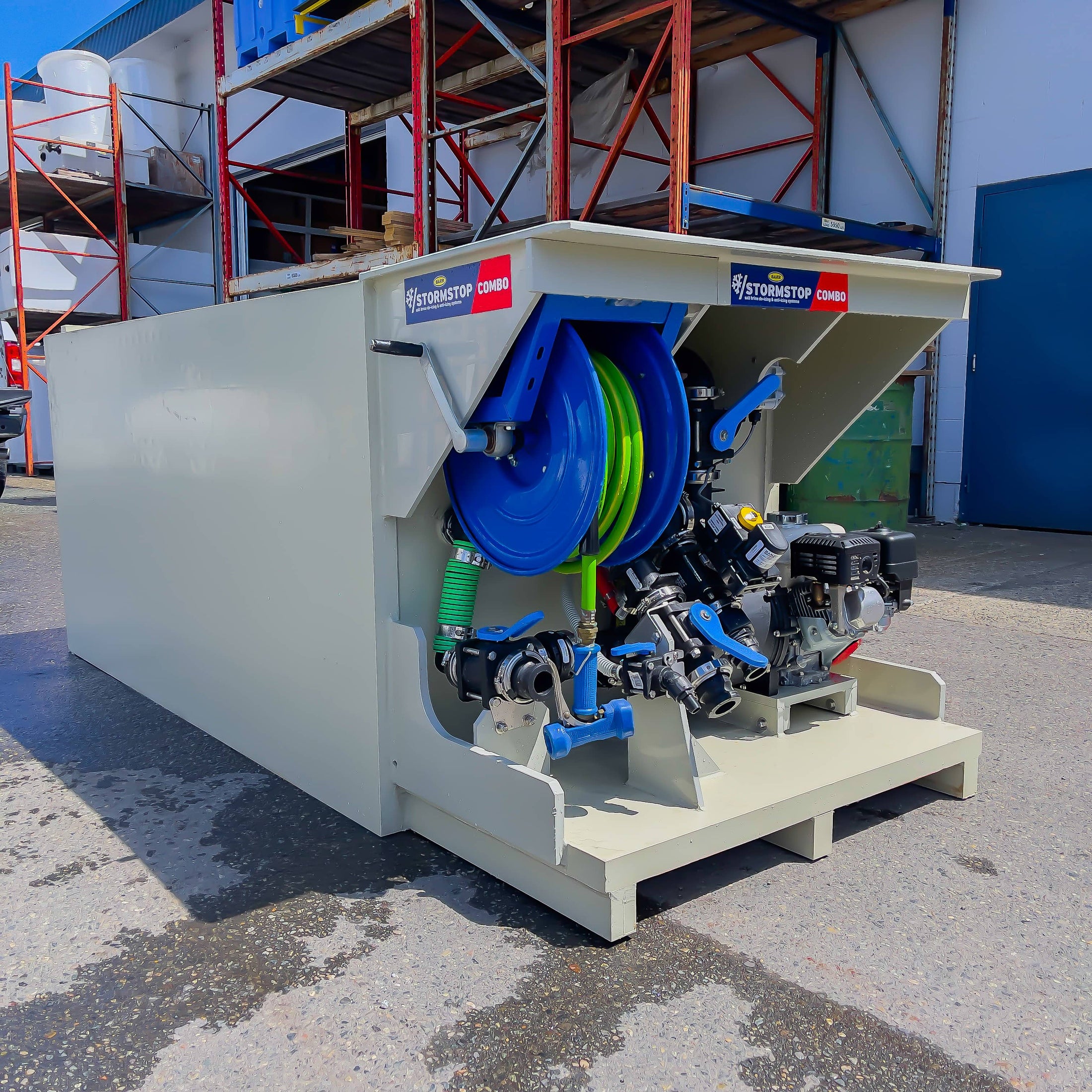 Low Profile Brine Maker and Sprayer – BARR Plastics