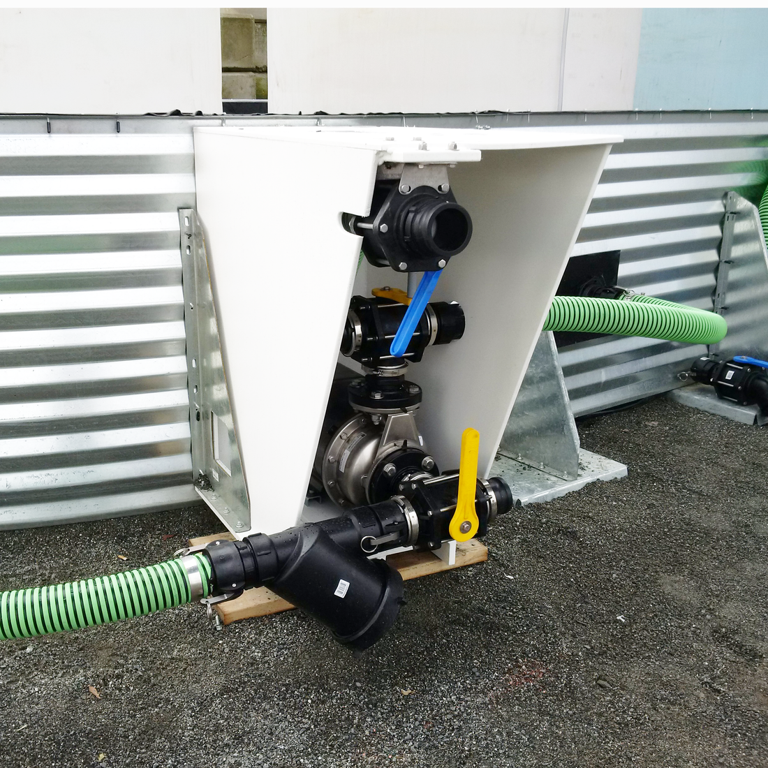 Brine Pump Systems for De-Icing | BARR Plastics